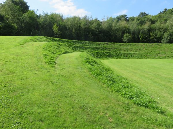 Grass amphitheatre - talking grass